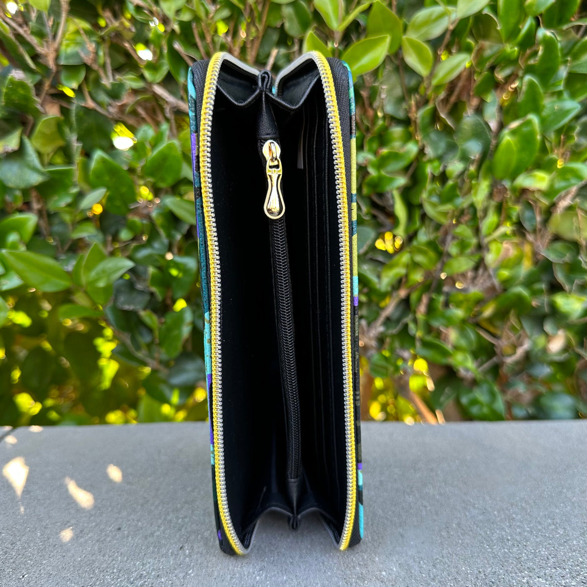 Jeff Granito's 'R'uh R'oha' Zippered Wallet - Rolling Pre-Order / Read ...